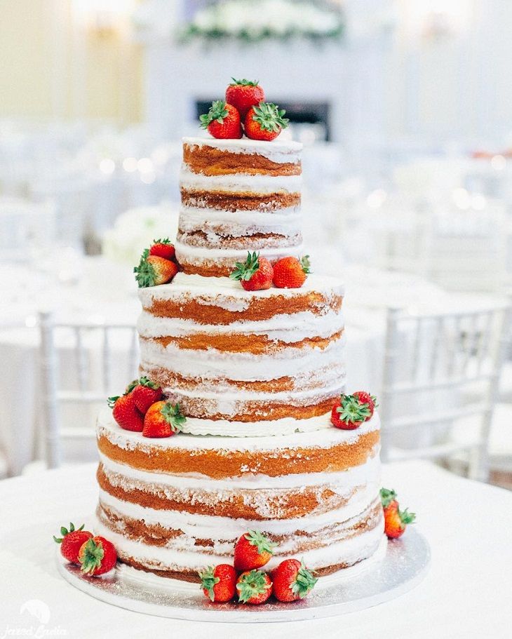 10 Sweet Strawberry Wedding Cakes - Romano`s Bakery